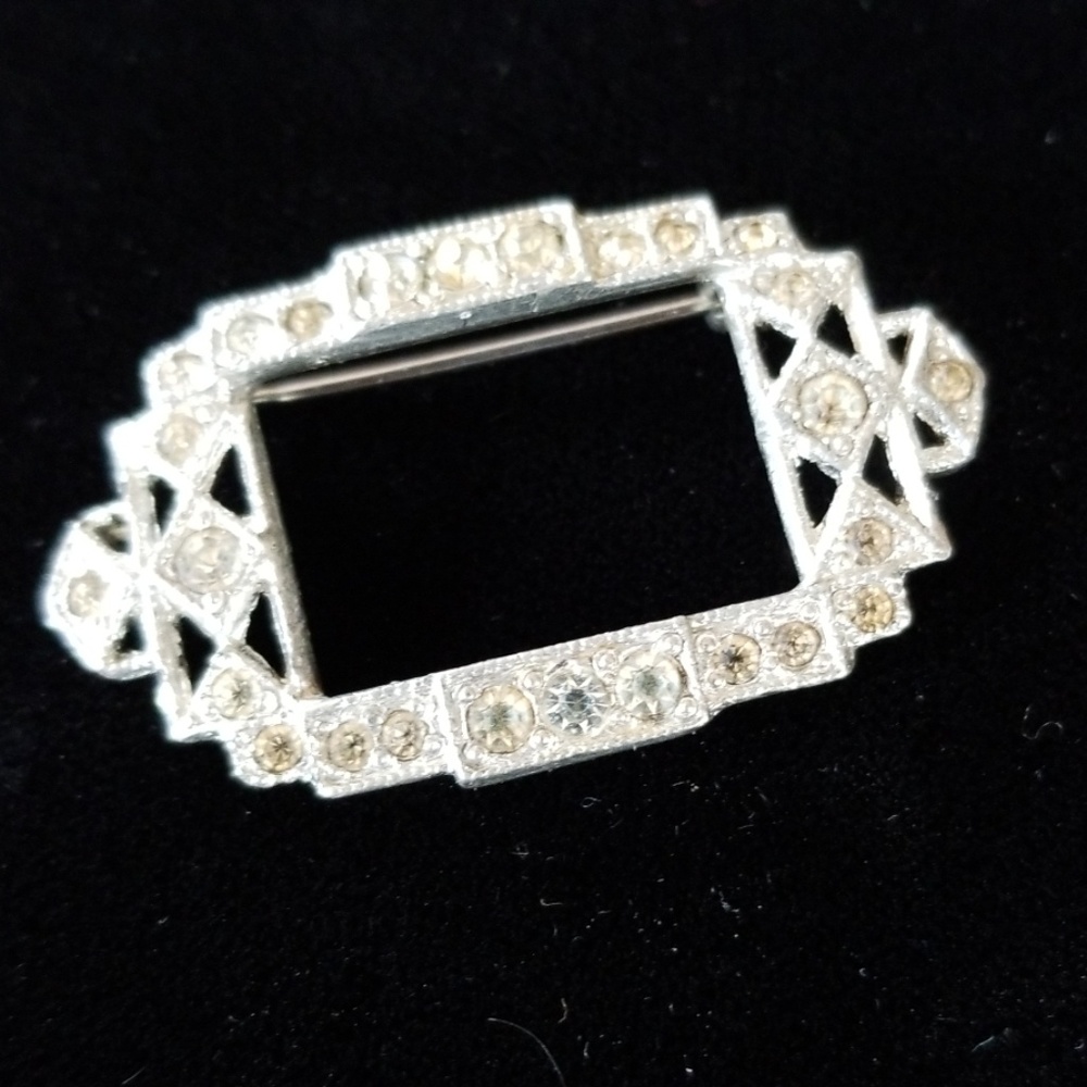 Vintage 1920s Patent Pending Pot Metal Rhinestone Art… - Gem